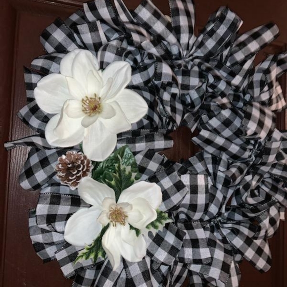 Holiday | Buffalo Check Ribbon Wreath | Poshmark